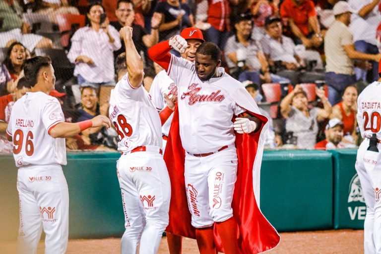 "Cacao" Valdez hace historia con El Águila - Sucedió en Oaxaca